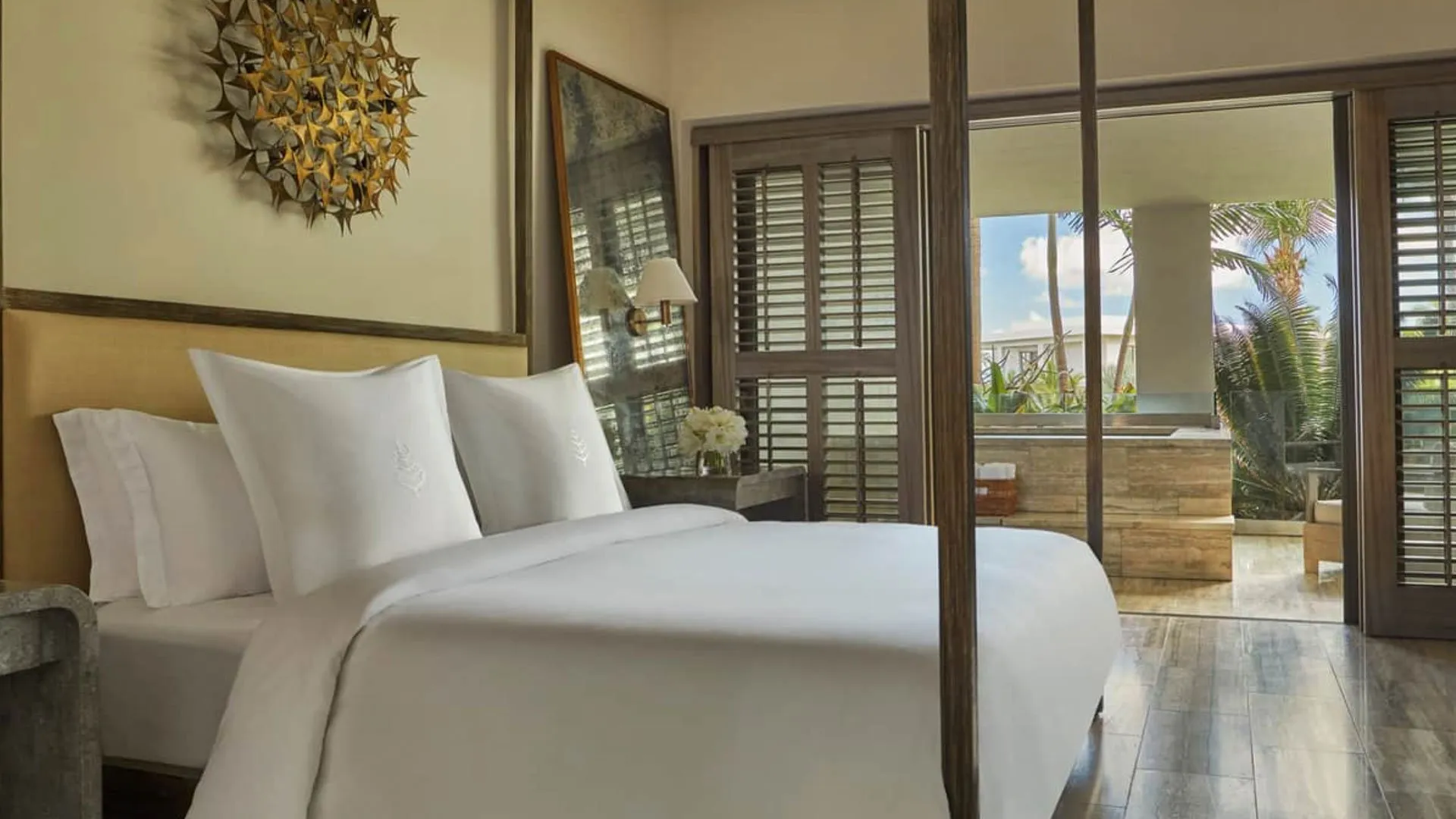 1 Bedroom Ocean View Suite